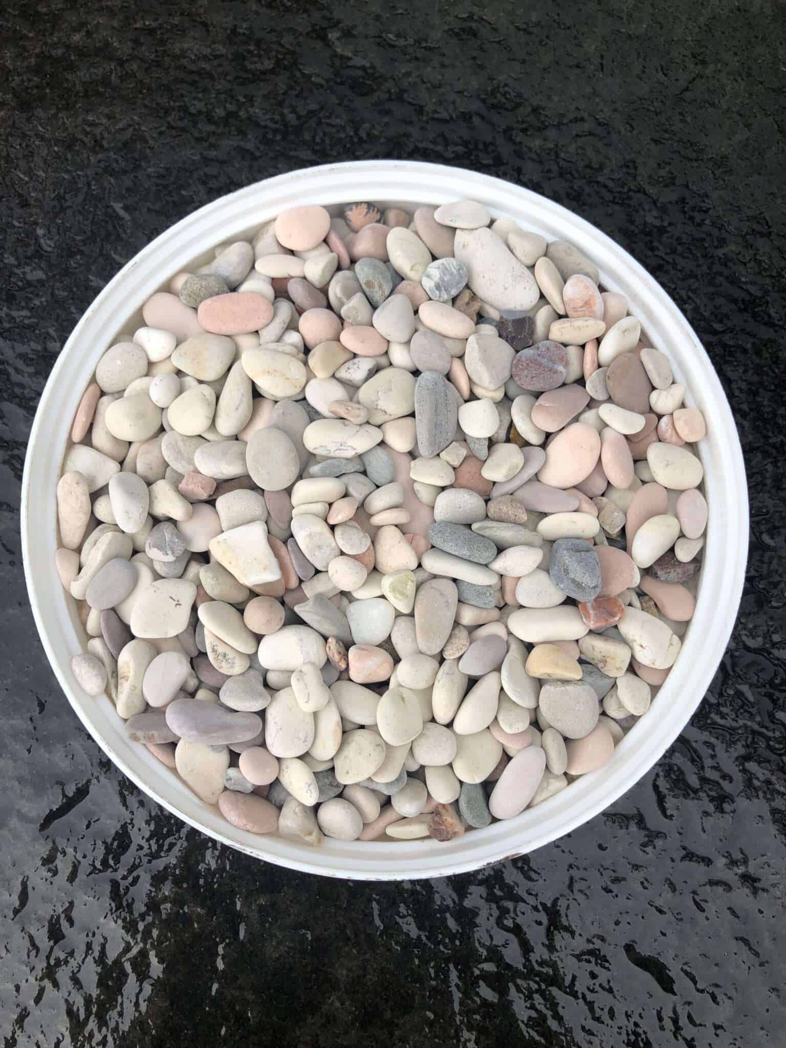 Rounded Seaside Aggregate, Mixed Pebble, 3/8" | Cascade Stoneworks
