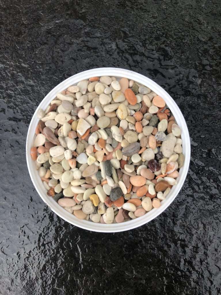 Rounded Seaside Aggregate, Mixed Pebble, 3/8" | Cascade Stoneworks