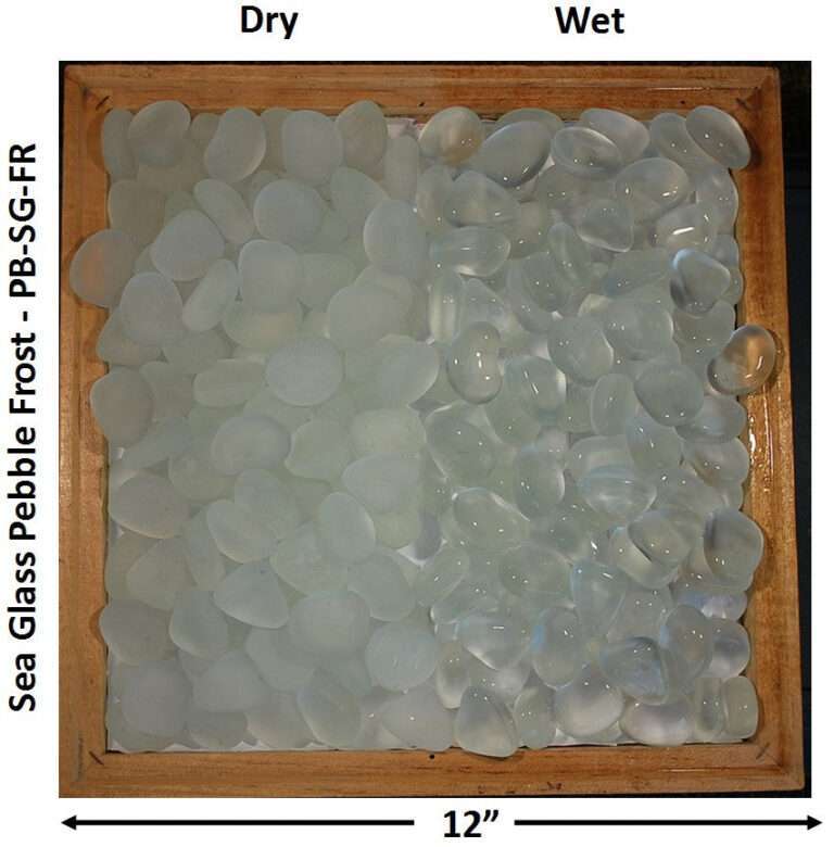 Glass Pebble Frost | Cascade Stoneworks