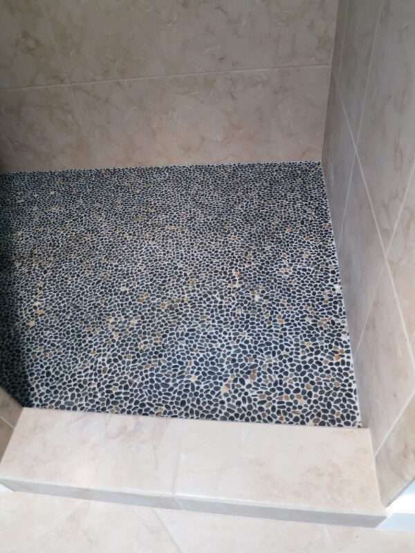 Natural Green Pebble Tile - Cascade Stoneworks