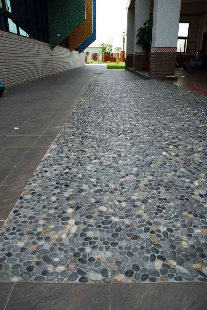 Natural Earth Pebble Tile | Cascade Stoneworks