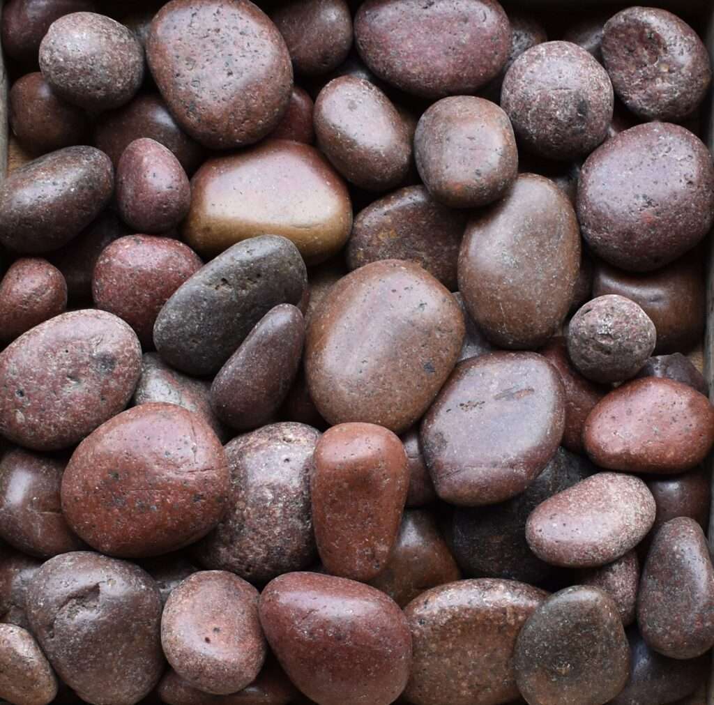 Polished Red Pebbles 1½" - 2 ½" | Cascade Stoneworks
