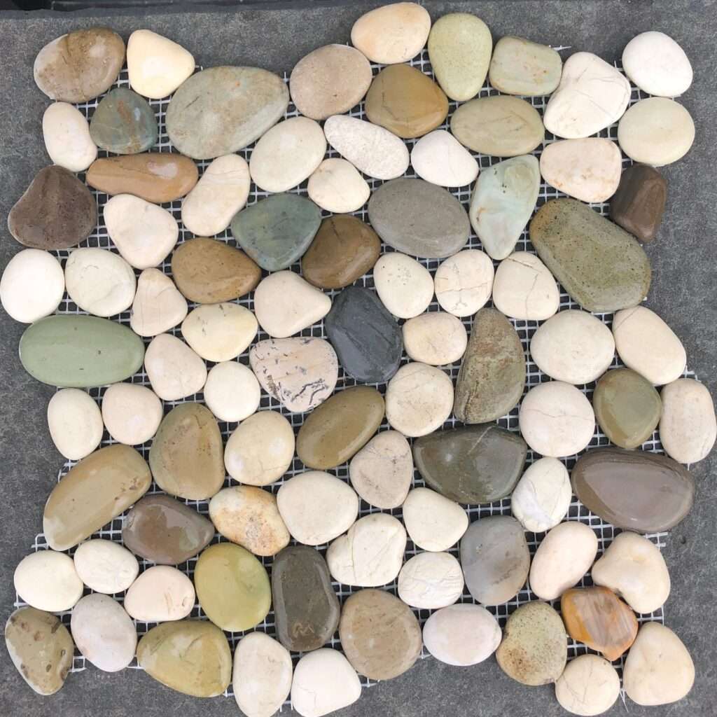 Natural Ocean Blend Pebble Tile | Cascade Stoneworks