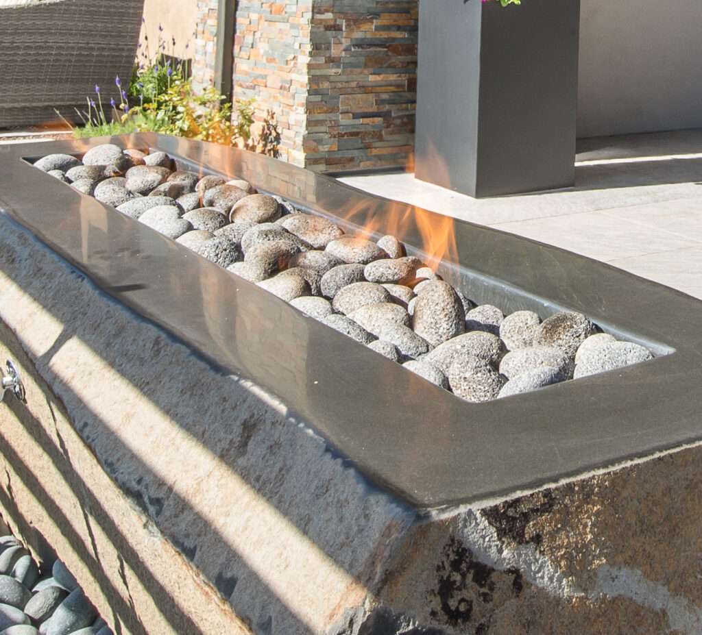 Black Lava Beach Pebbles 2"- 4" | Cascade Stoneworks